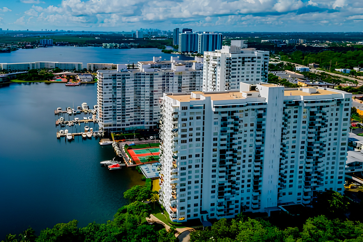 Commodore Plaza Condominium Association, Inc > Home